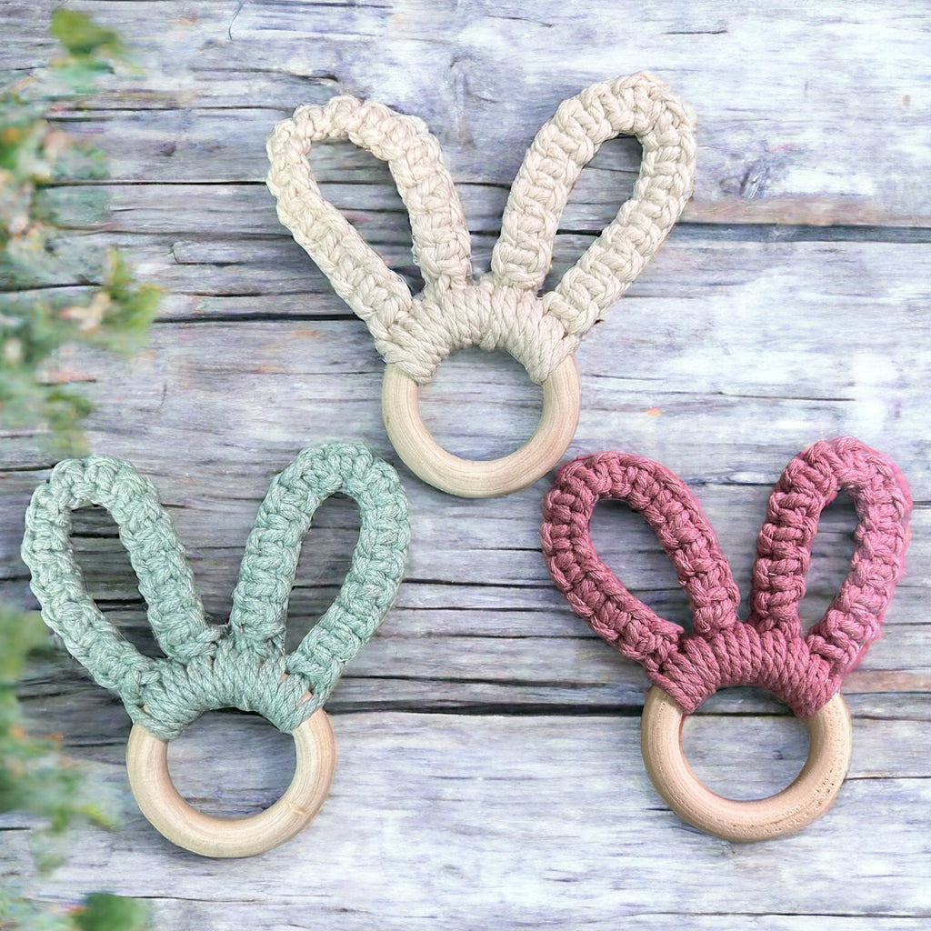 Macrame Bunny Ears on 2" Wood Ring – Mountain Edge Designs